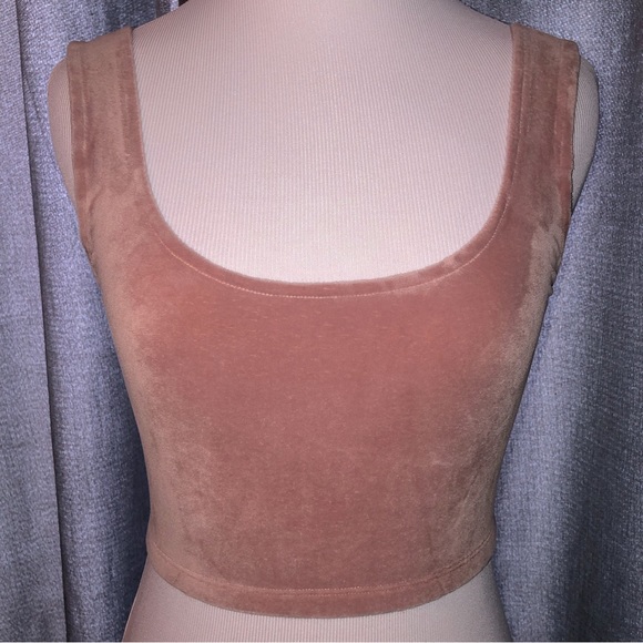 Colsie | Tops | Colsie Small Dusty Rose Pink Buttery Soft Velvet Crop ...